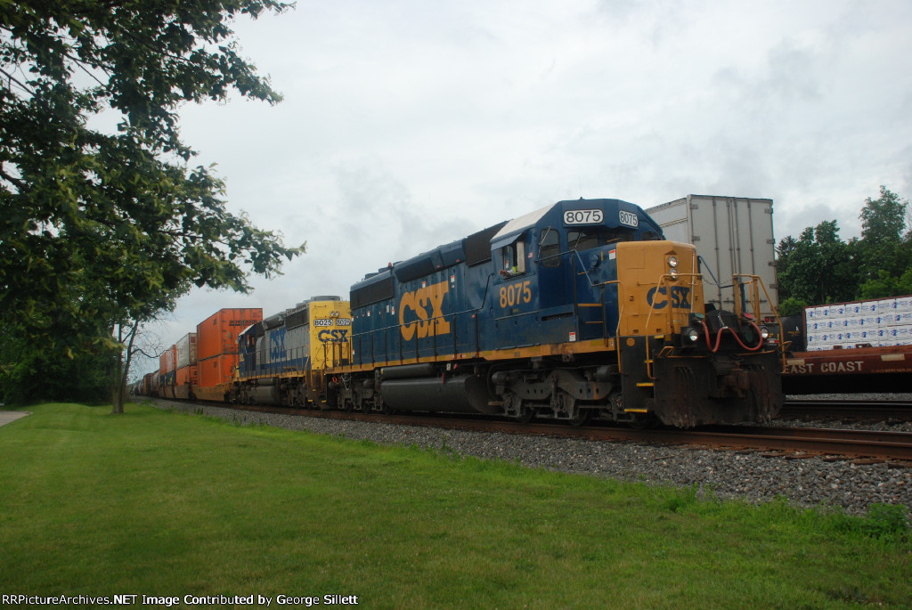 CSX 8075 leads an intermodel east.